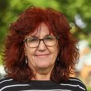 Helen Lee | About | La Trobe University